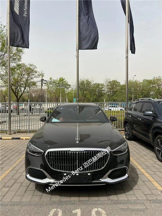 2023款迈巴赫S480厚重和豪华感扑面而来_凤凰网汽车_凤凰网