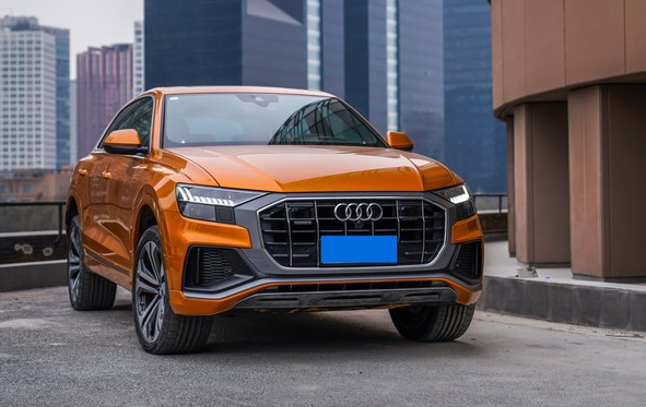 百万轿跑SUV新选择，奥迪Q8选择8AT硬杠X6、GLE Coupe_凤凰网汽车_凤凰网