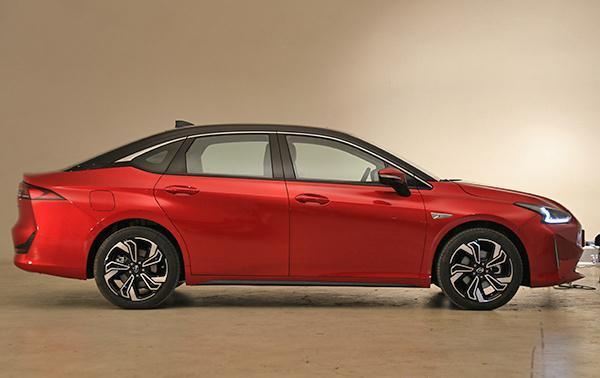 广丰iA5实拍：传祺换标车？和Aion S还是有不同的_凤凰网汽车_凤凰网