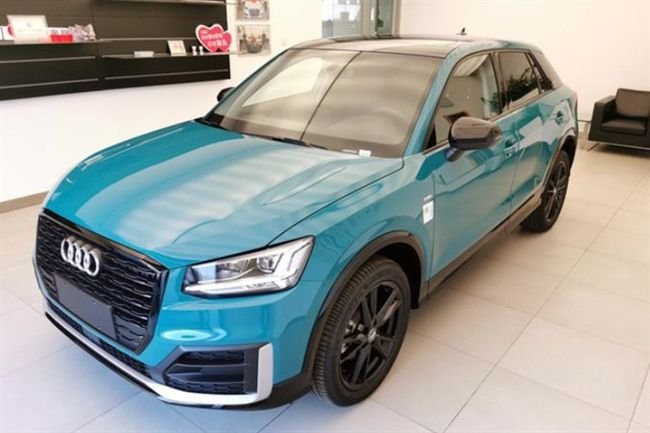 全新奥迪Q2L到店实拍，轴距2米6，裸车18.5万，选它还是X1？__凤凰网