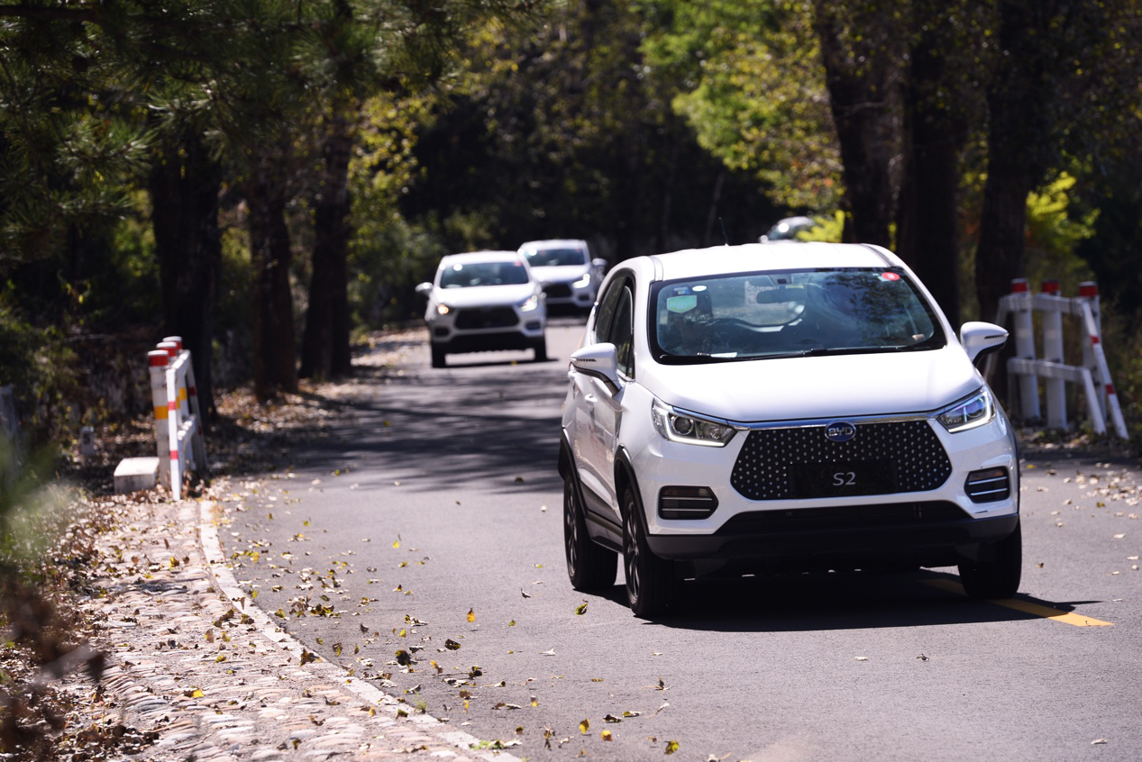 究竟什么样10万级纯电SUV最UP！比亚迪S2告诉你__凤凰网