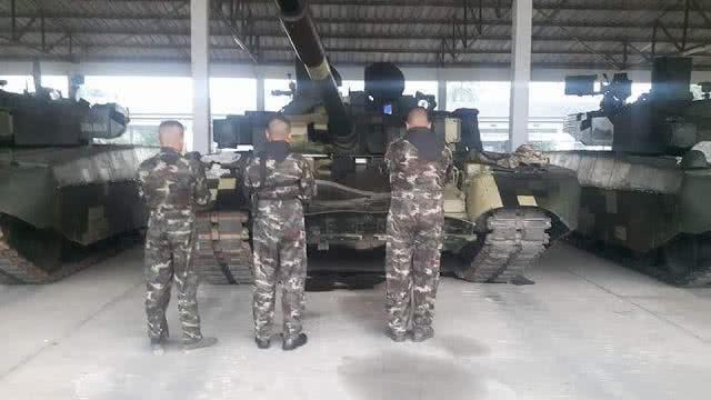 T80：战斗力最强的苏制坦克 经典设计在T14上延续_凤凰网