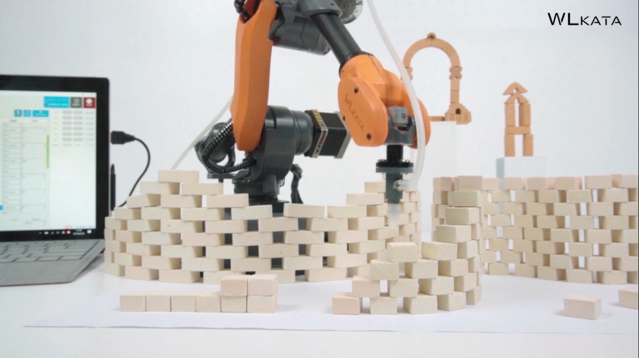 勤牛创智米罗机械臂（Mirobot）带来未来智造新体验__凤凰网