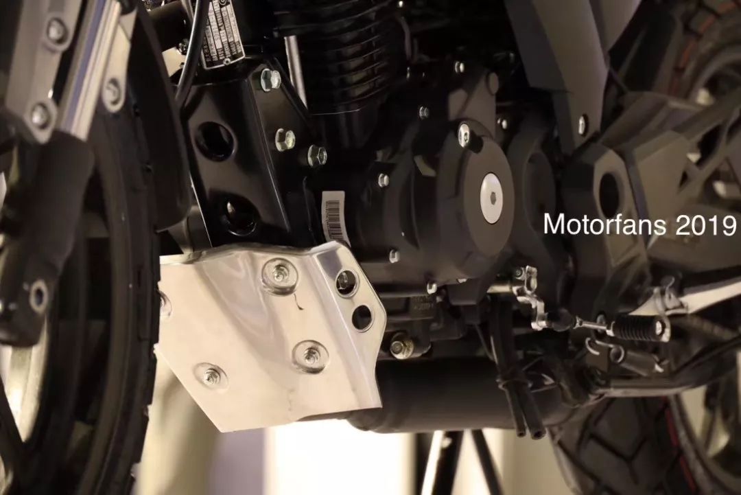 支持官方套件改装，新本190复古CBF190TR亮相，搭配前轮ABS_凤凰网