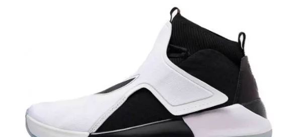 Kt5开箱：同样700块，李宁团队吊打安踏旗舰，kt5的进步到底在哪？__凤凰网