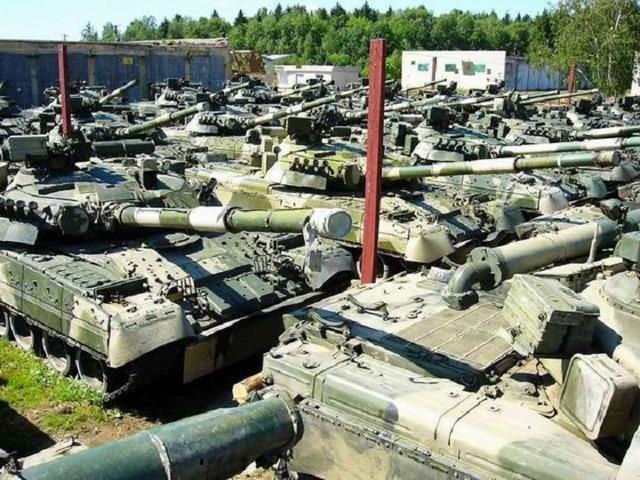 T80：战斗力最强的苏制坦克 经典设计在T14上延续_凤凰网