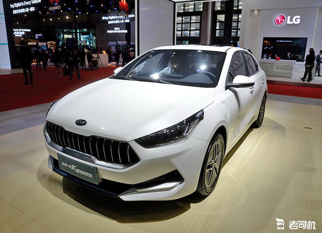 成都车展正式上市 东风悦达起亚K3 PHEV_凤凰网汽车_凤凰网