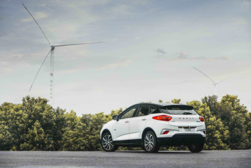 GSe/荣威Ei5/元EV535 谁更能打动挑剔的年轻人__凤凰网