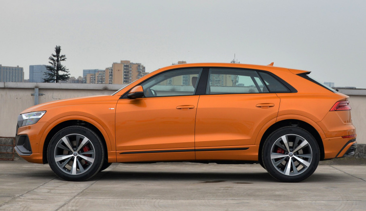 百万轿跑SUV新选择，奥迪Q8选择8AT硬杠X6、GLE Coupe_凤凰网汽车_凤凰网