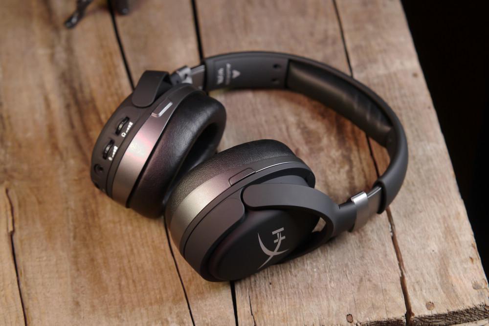 有此利器 痛快吃鸡，HyperX Cloud Orbit S夜鹰加强版耳机体验__凤凰网