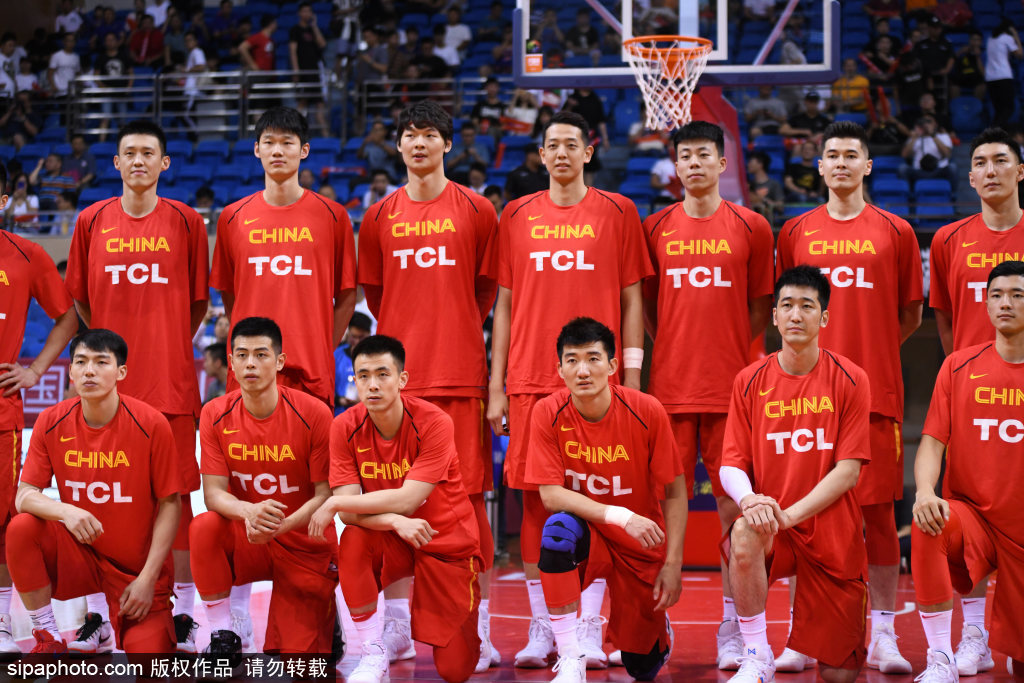 中澳男篮热身赛常州站：澳大利亚NBL联队86-74中国男篮__凤凰网