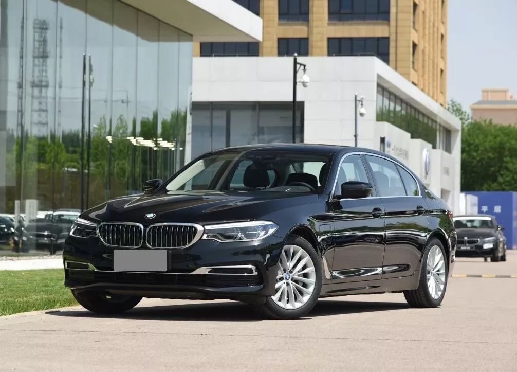 轱辘日报|华晨宝马新款X1/X2/530Le上市，丰田第二代Mirai首发，Macan EV将用Taycan技术__凤凰网