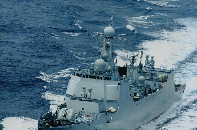 曾经南海舰队最靓的舰！改装后却只能当作“大号护卫舰”用_凤凰网军事_凤凰网