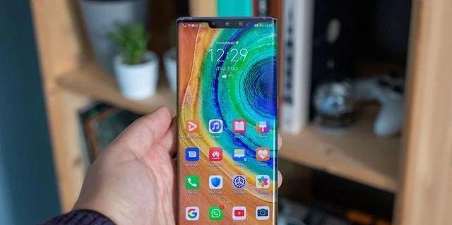 为什么并不完美的华为Mate30Pro和苹果iPhone11，销量遥遥领先？__凤凰网