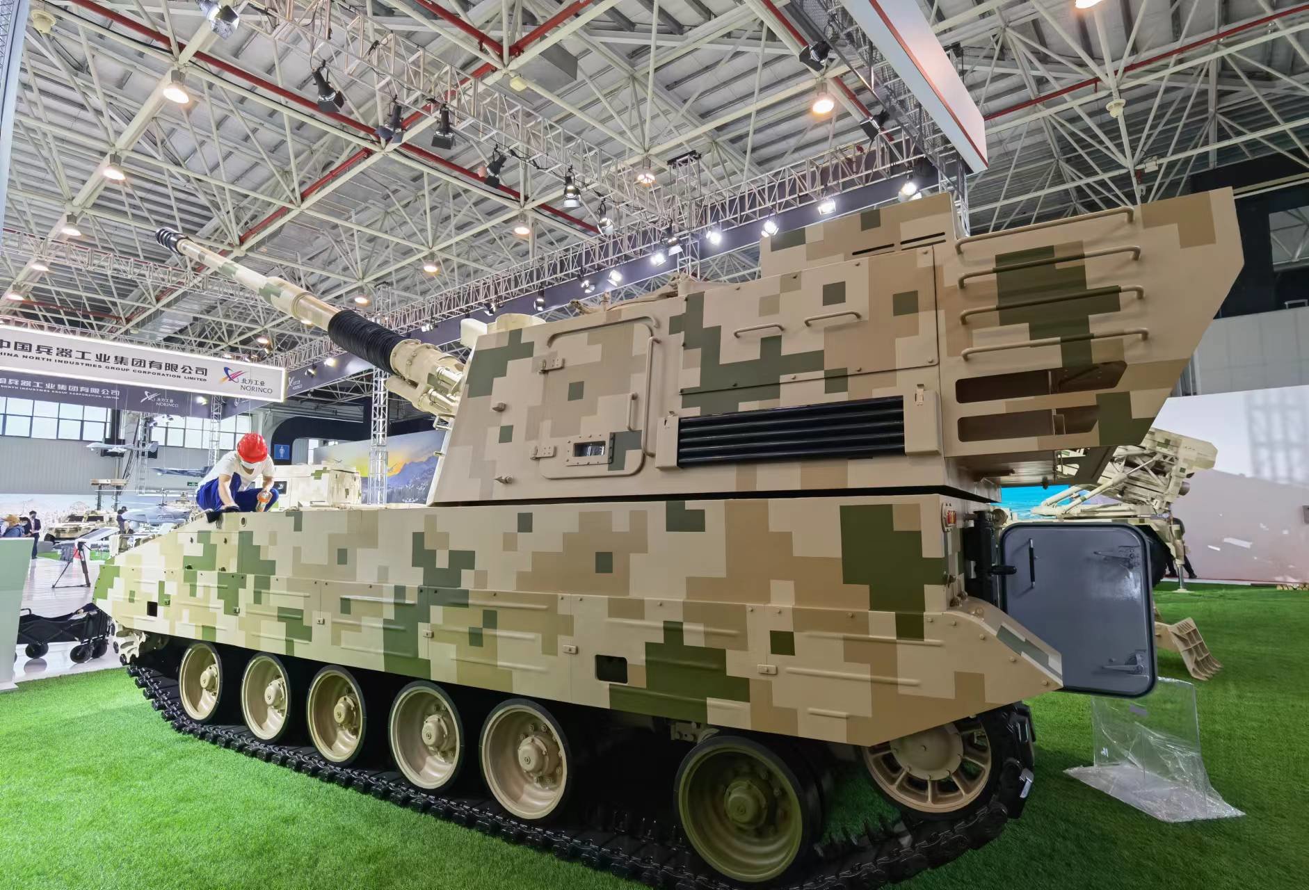 珠海航展抢先看：多种新陆战装备亮相航展现场-军工资源网——军工网 军民两用服务平台