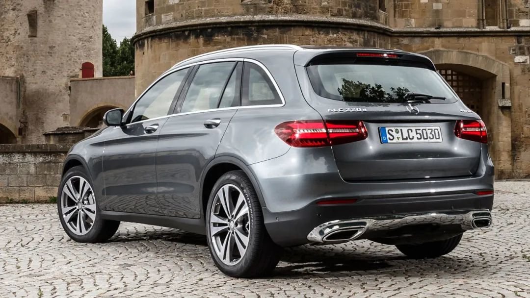 被市场逼疯了！GLC降幅超10万，BBA中型SUV价格大跳水_凤凰网