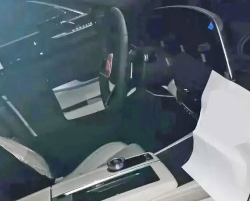 10月售522台，采用曲面双联屏等，新一代凯迪拉克CT6能火吗？_凤凰网汽车_凤凰网