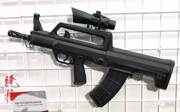 实际体验95式步枪 饱受争议的小握把真的多余么？_凤凰网