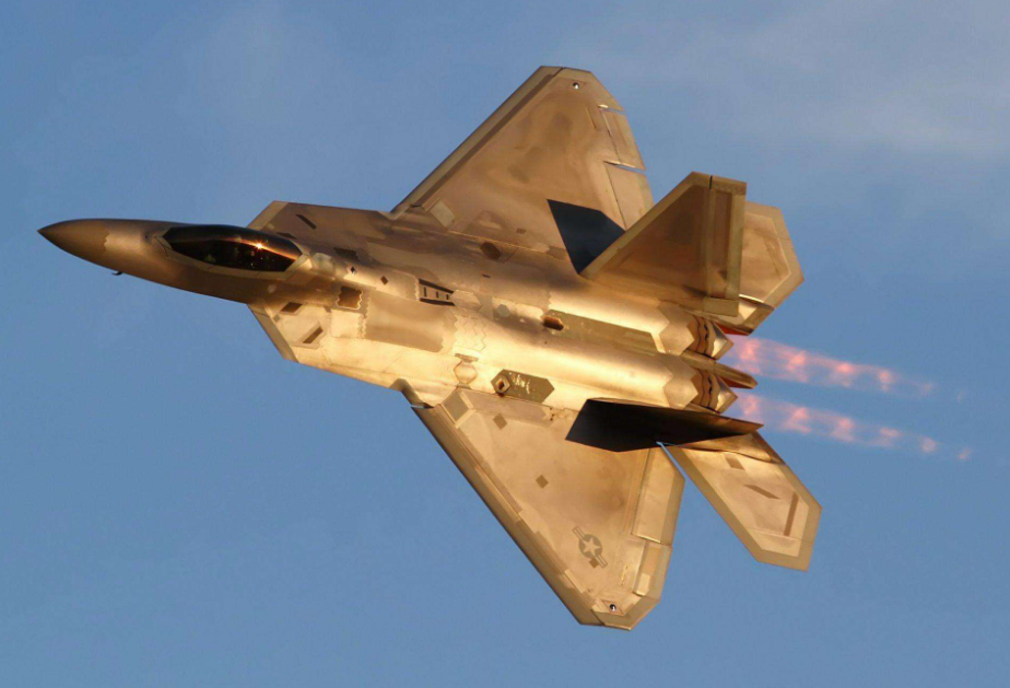 美军升级F22隐身战机 航电更新发动机推力大增_手机凤凰网