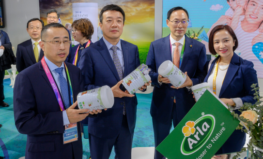 丹麦乳业巨头Arla携全线乳品亮相进博会_凤凰网