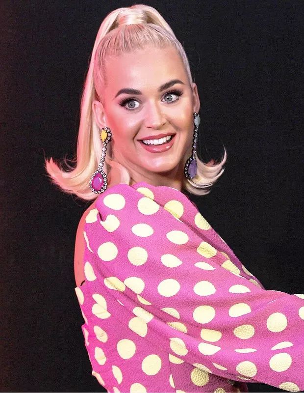 时尚天后Katy Perry登印度版VOGUE封面_凤凰网