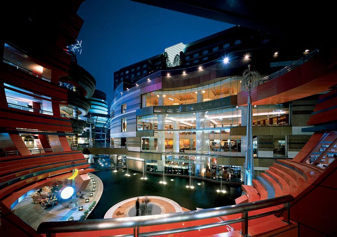 专访全球顶尖事务所JERDE主席 John Simones | 创造美好体验的场所从不曾过时__凤凰网