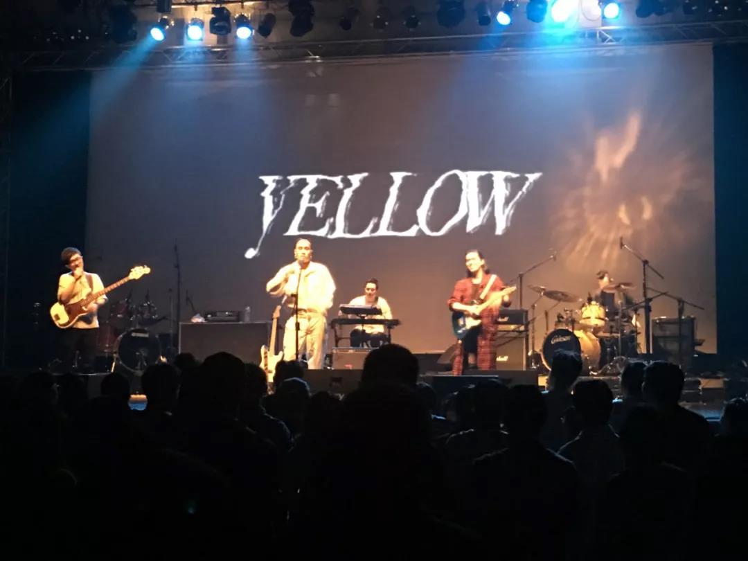 YELLOW黄宣：台北新青年漫游__凤凰网