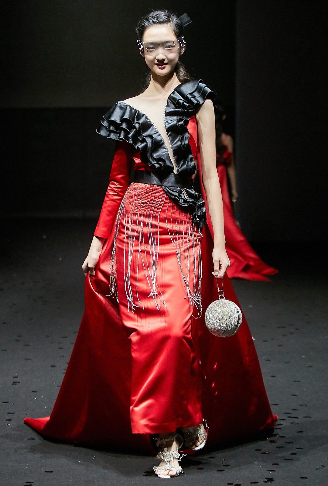 2020SS VICKY’Z“美丽鸟”发布会：绽放自然绮丽_凤凰网