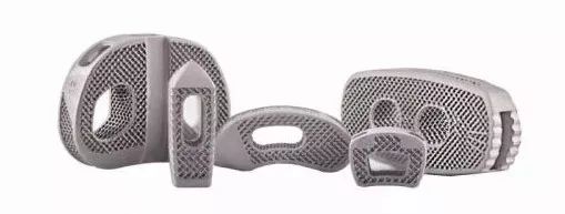 新款钛合金3D打印植入物，强生DePuy Synthes椎间融合器__凤凰网