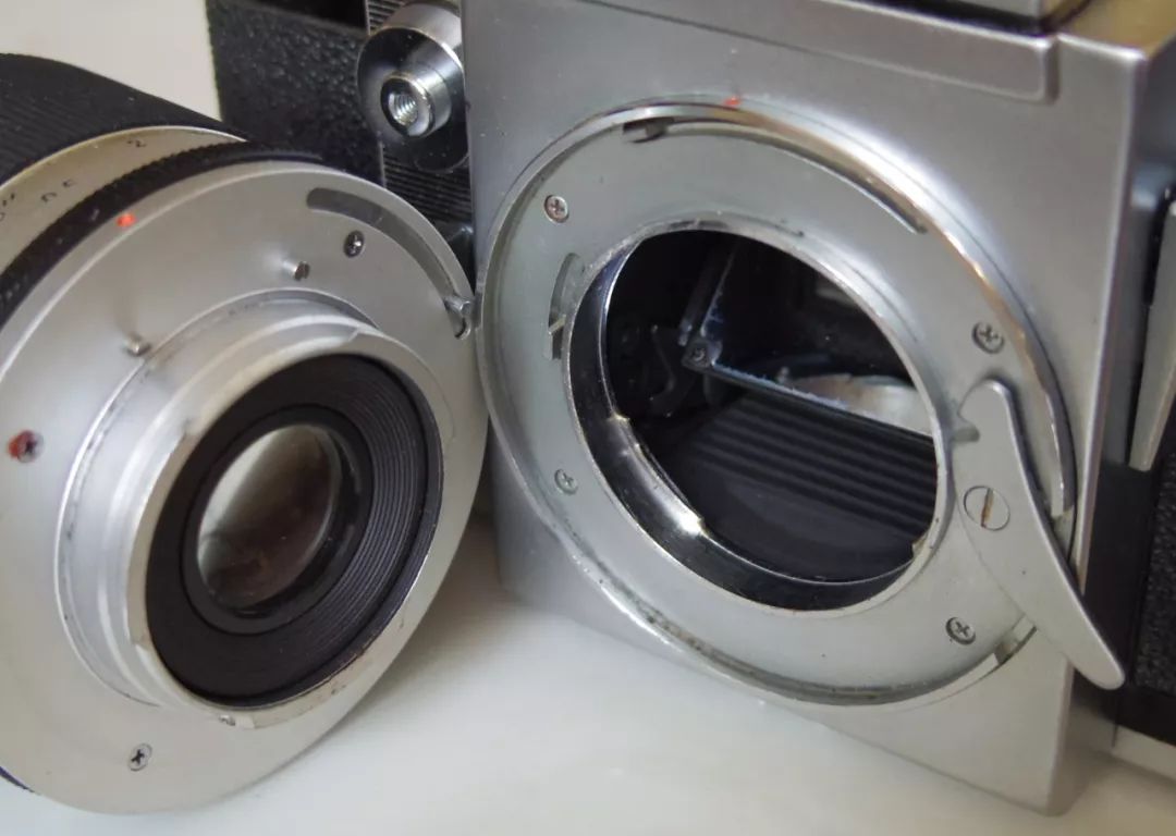 经典相机|美国海军版Topcon Super D__凤凰网