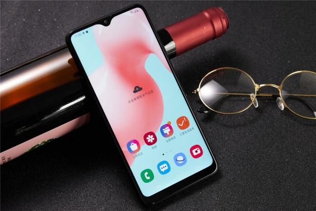 看颜值的时代，三星Galaxy A系列让你更青春时尚有自信__凤凰网