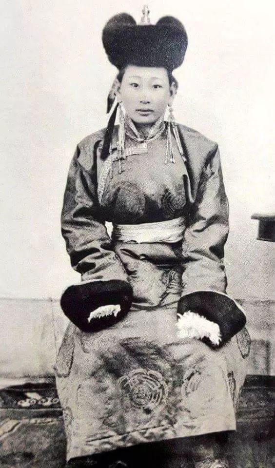 外蒙古如何从中国独立？蒙古最后的“女王”不幸的一生，给你答案__凤凰网