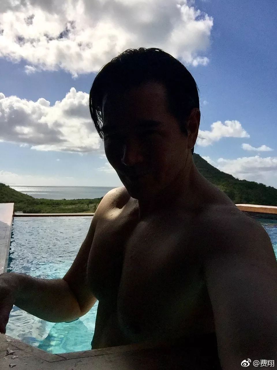 60岁费翔、63岁吕良伟身材秒杀小鲜肉，怎么练的？？_凤凰网
