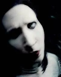 Perou | 21年来， 拍摄Marilyn Manson次数最多的男人__凤凰网