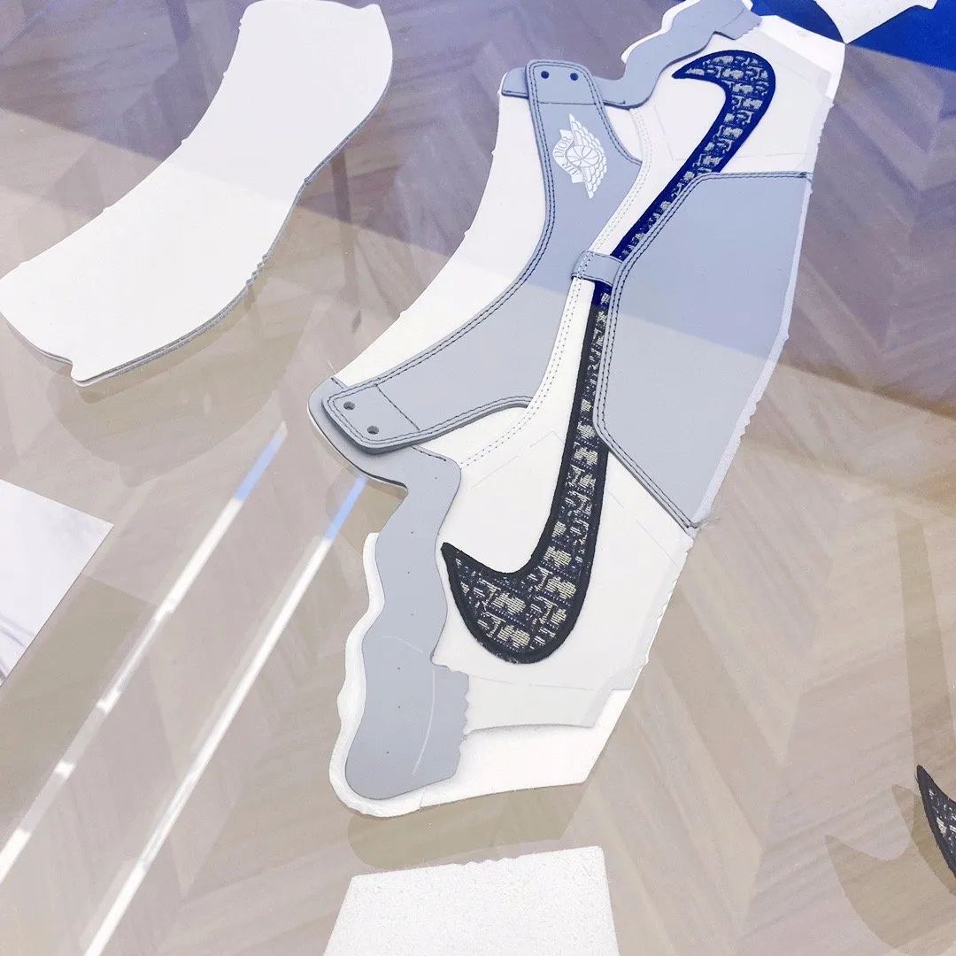 潮闻快食 | AIR DIOR 成都 Pop Up 现场有什么好玩的？__凤凰网