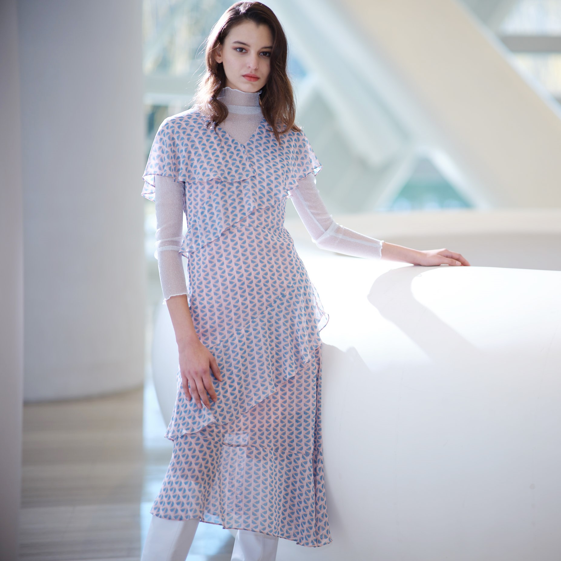 Lavinia 2020春夏系列 — 流动中体现出意境美__凤凰网