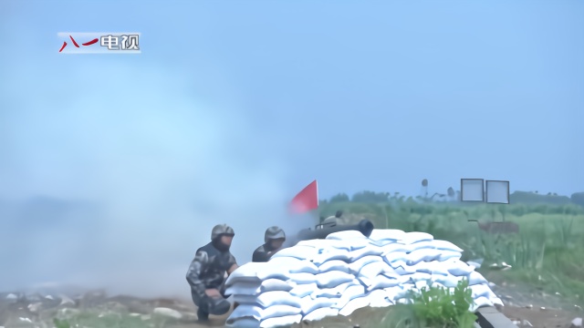 山地进攻演练 多兵种密切配合练就山地“铁拳”_凤凰网视频_凤凰网