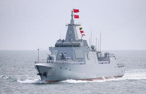 我国航母编队是否需要巡洋舰？055/052D足矣，巡洋舰的名头没必要__凤凰网