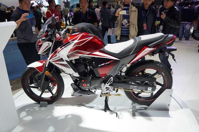 本田150CC“顶级之作”，CBF涡燃极速115km/h，1.2W对标极客飒155__凤凰网