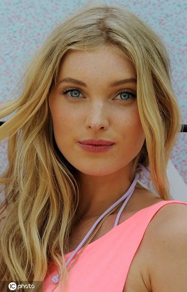 这个在维密后台拍过全裸花絮的女人，专业篮球运动员来的_凤凰网时尚_凤凰网