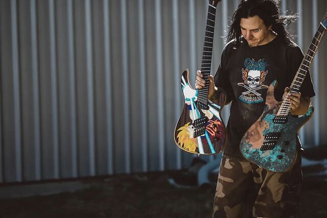 澳大利亚吉他 Ormsby Guitars 老板 Perry Ormsby 的音乐冒险__凤凰网