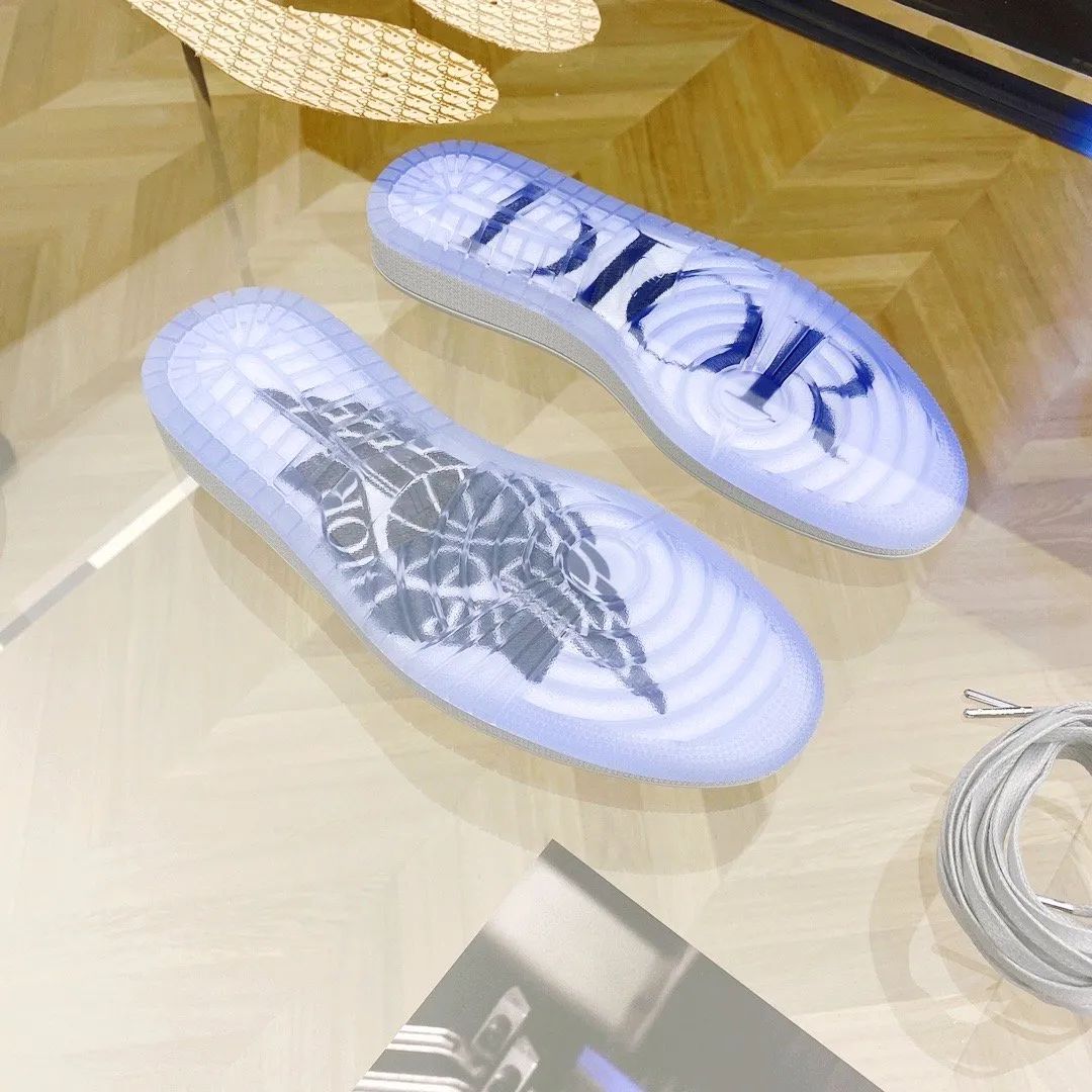 潮闻快食 | AIR DIOR 成都 Pop Up 现场有什么好玩的？__凤凰网