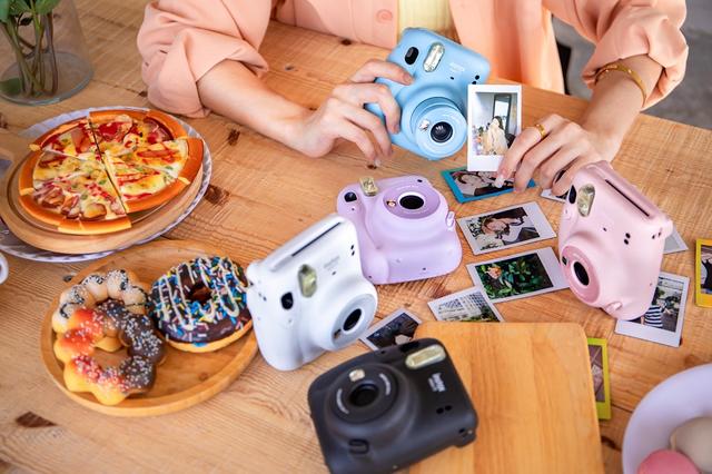 夏天来了，不妨用instax mini 11换种方式记录美好__凤凰网
