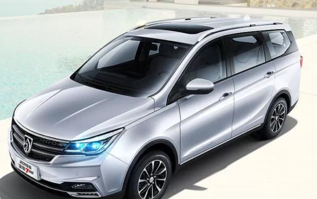 脱下面包车名号，撑起神车名号的MPV宝骏730_凤凰网汽车_凤凰网