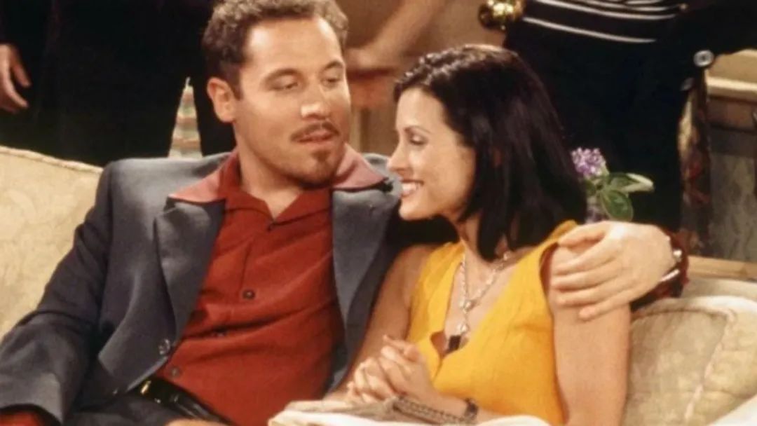 与Chandler相爱之前的Monica：缺爱，但不将就__凤凰网