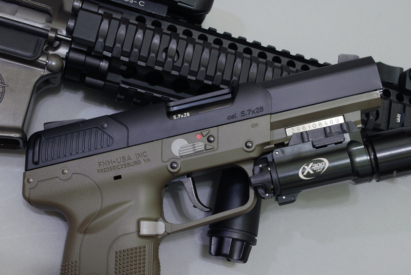 M1911也比不了的FN57日本顶尖玩具商出品__凤凰网