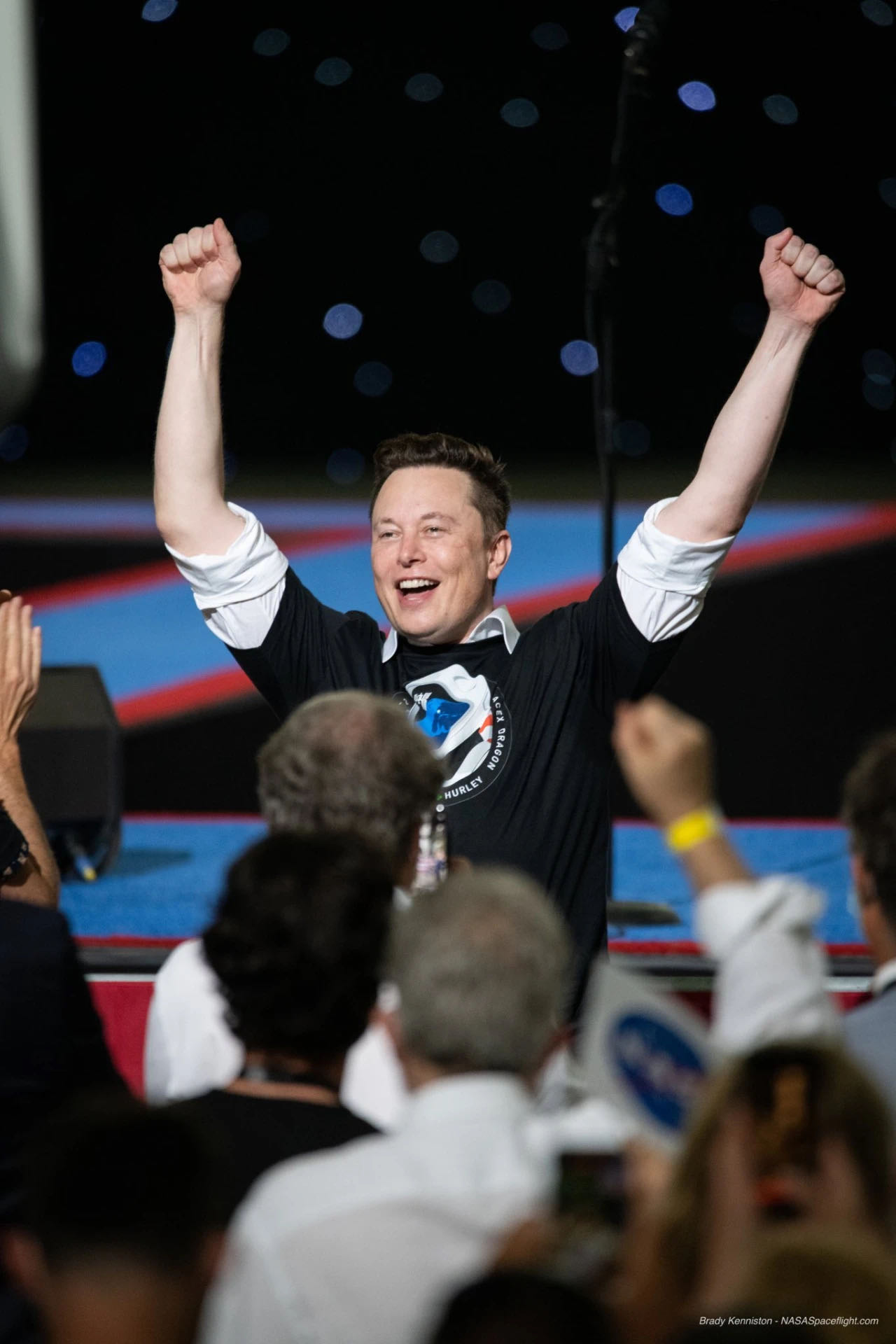 SpaceX首次载人发射成功，马斯克要“收割”你们的太空梦了_凤凰网财经_凤凰网