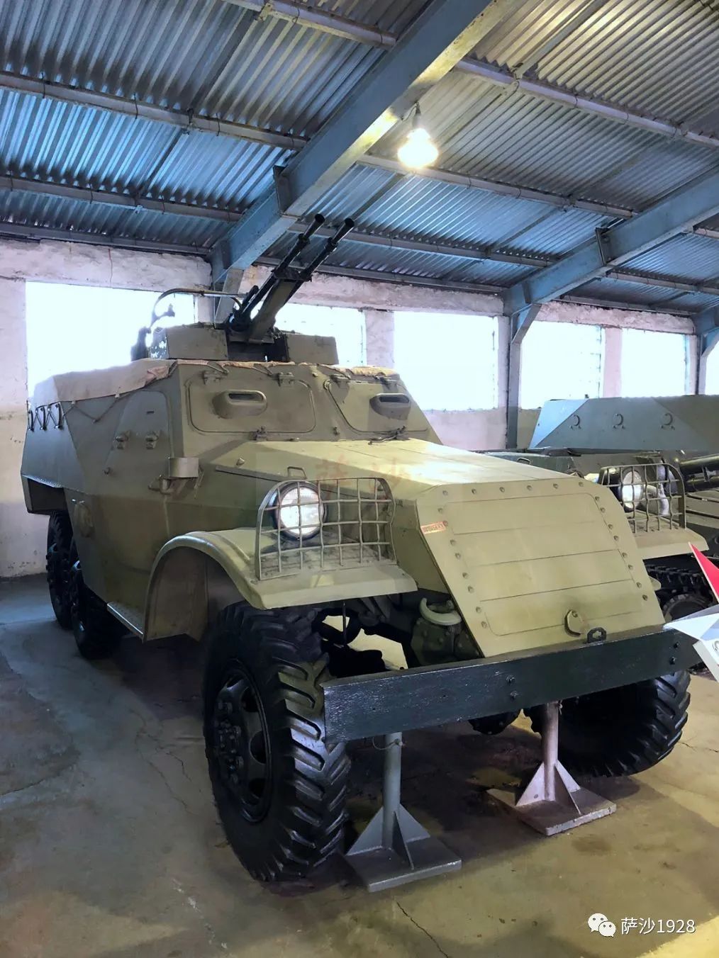 防空扫帚的苏军轮式装甲卡车BTR-152A:萨沙的兵器图谱第187期__凤凰网