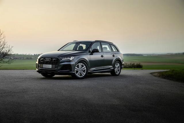 15年铸就经典与硬派，全新奥迪Q7售66.98万起__凤凰网