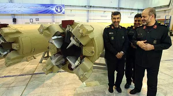 十几枚导弹没炸死一名美军？原来这才是伊朗的小算盘__凤凰网